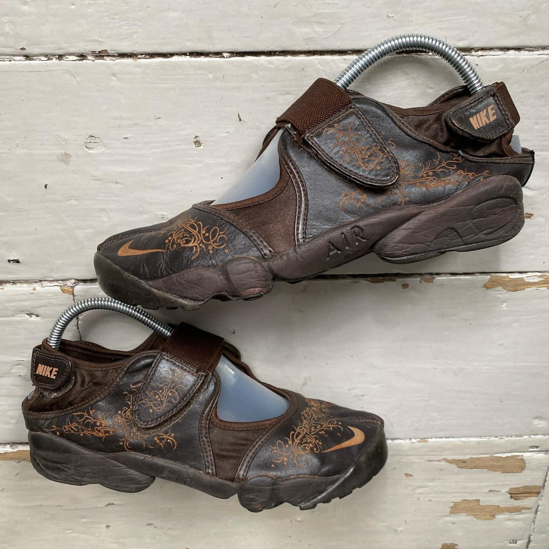 Nike Air Rift Vintage Brown (UK 7.5) – Wear Garson